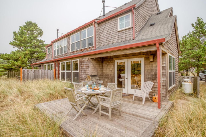 Summerhouse Cottage - Pacific City, OR