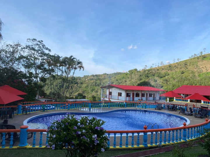 Hotel Cafetero ValparaÃso - La Vega