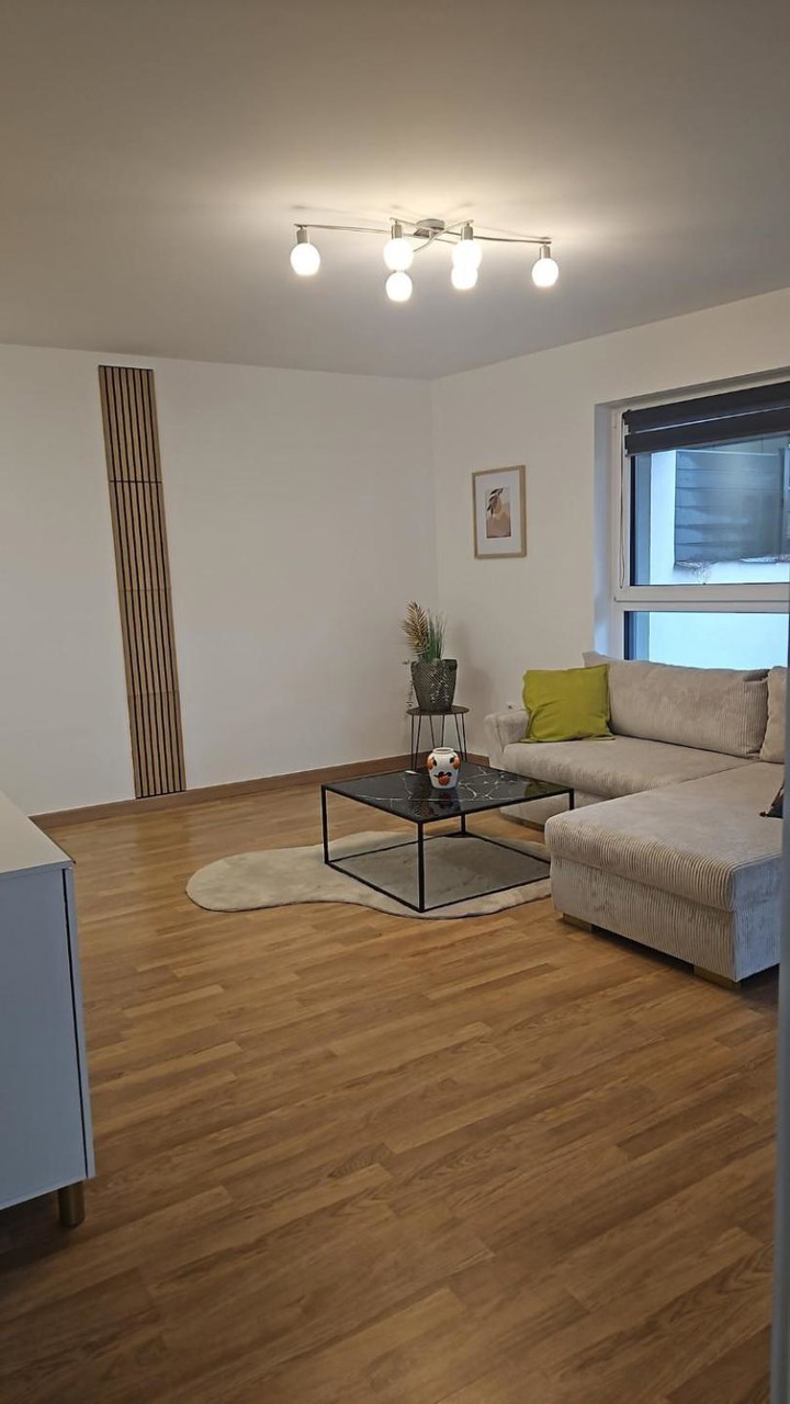 Bright Apartment, Private Parking - Luxembourg