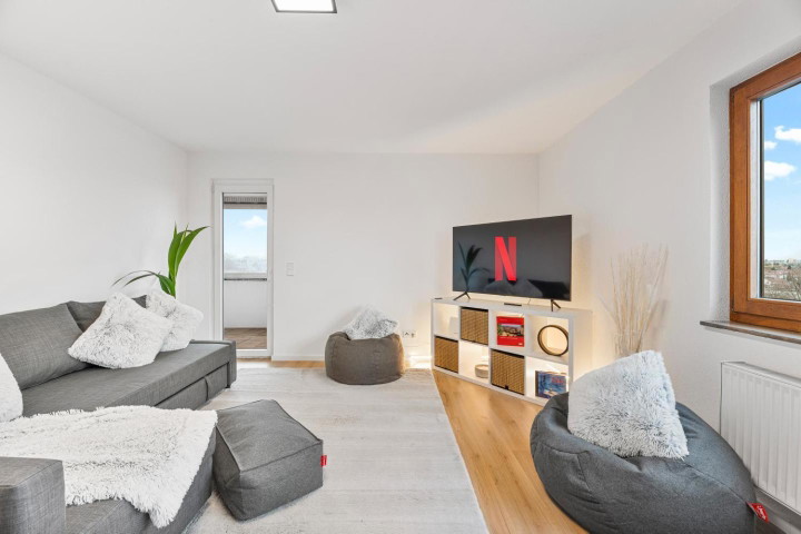 Business & Relax Suite - Panorama - 2 Schlafzimmer - Parkplatz - Böblingen