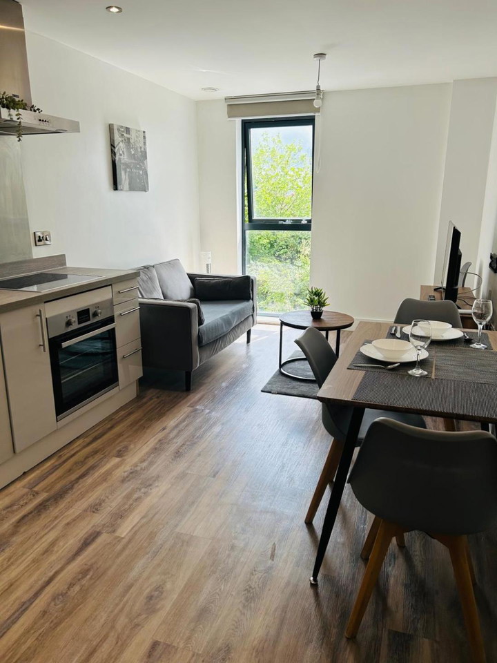 Near Old Trafford & Media City 2br Flat - Manchester