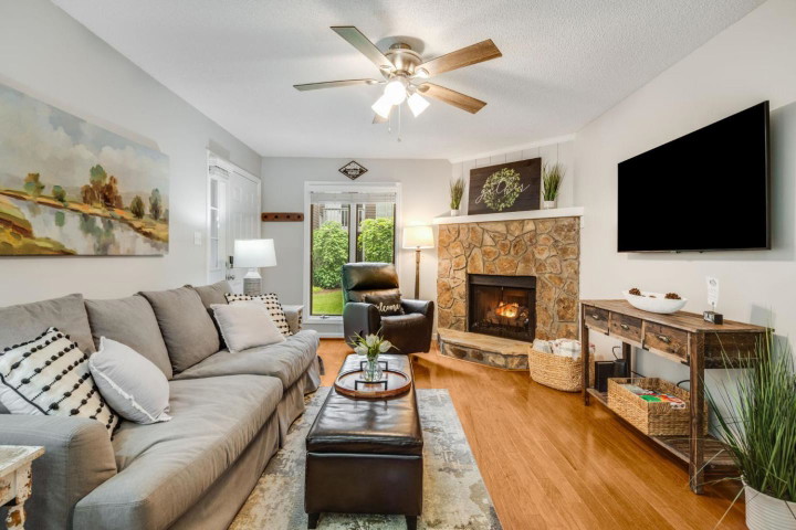 Brook Haven Condo - Downtown Blowing Rock Ground Floor Fully Stocked With 2 King Beds - Blowing Rock, NC