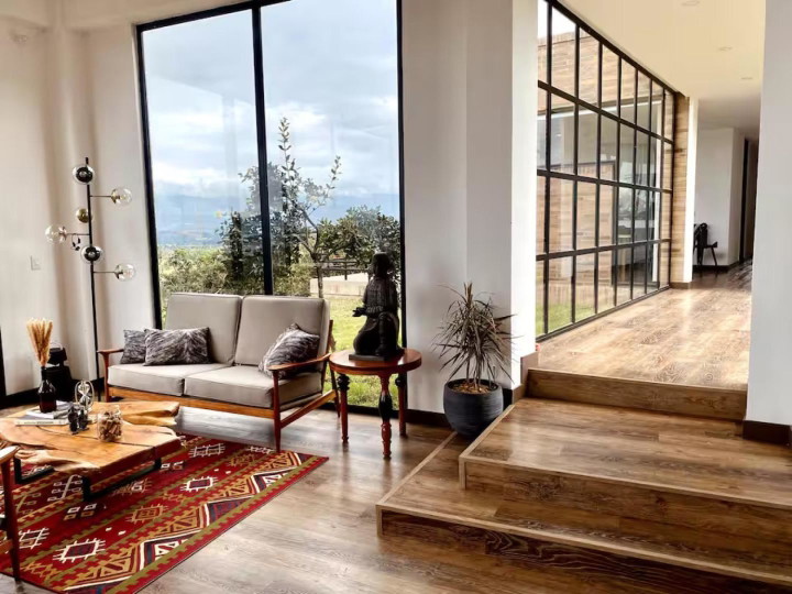 La Dolce Vita, Guatavita - Sopo