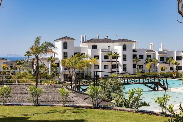 Luxurious Apartment At Estepona Hills With Stunning Views - Estepona