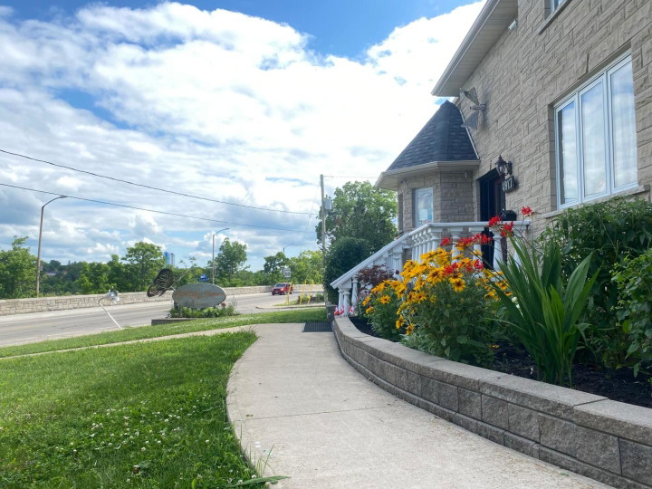 Butterfly Manor - Niagara Falls, NY