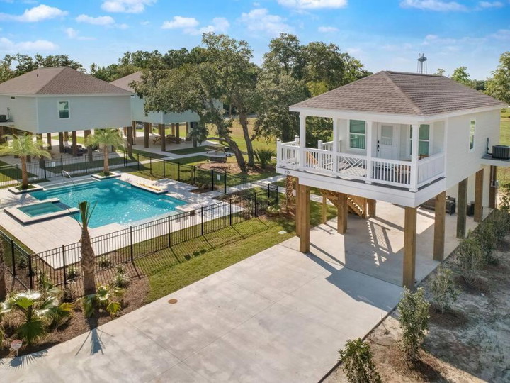 Waveland Beach Cottage 215 - Mississippi