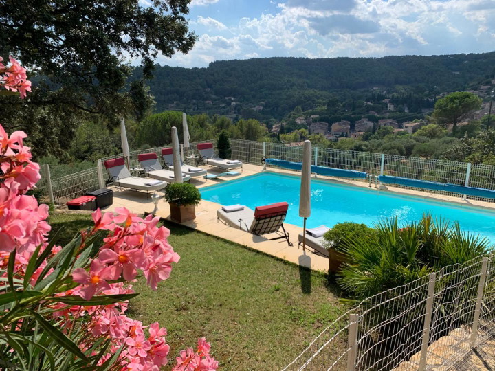 Tivoli En Provence - Cotignac