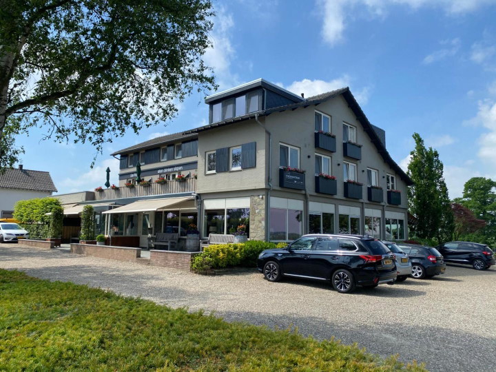 Hotel De Plank - Alle Kamers Met Airconditioning - Limburg