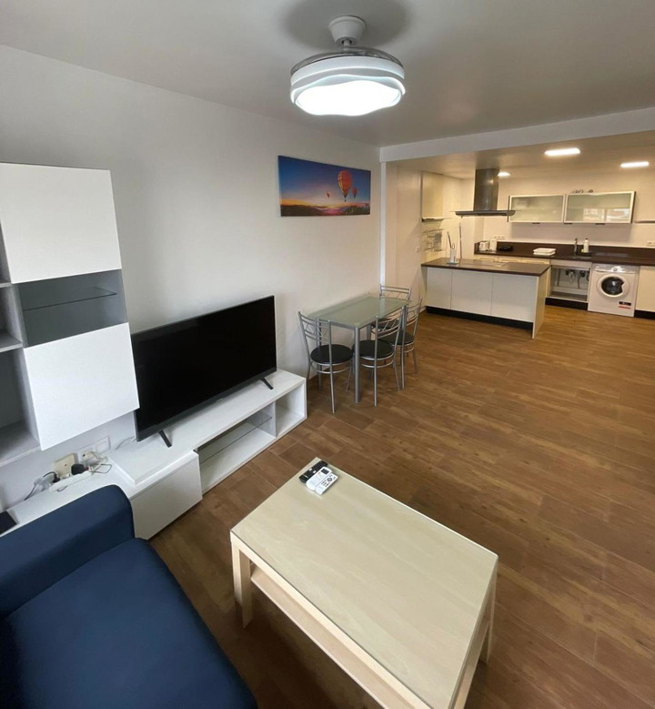 3eba, 56m2, Aire Acond, 1 Dormit, 4 Huéspedes, Wifi Gratis - La Línea de la Concepción
