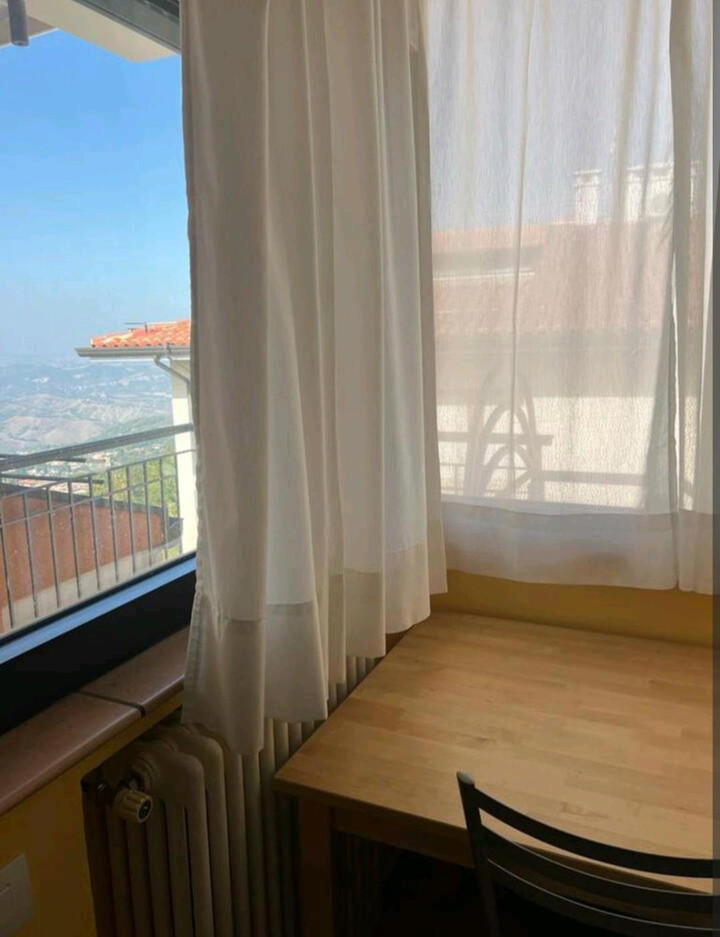 Above The Sky - Flying Apartment - San Marino