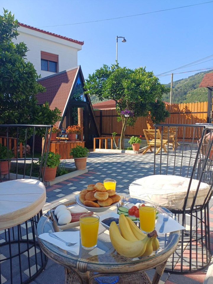 Guest House Adilaj - Albania