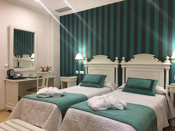 Adriano Boutique Sevilla - Sevilla