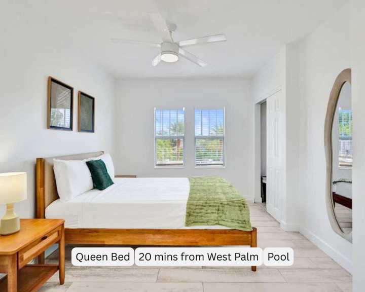 Modern 1br Retreat W Pool & Bar At Lake Worth - Lake Worth, FL