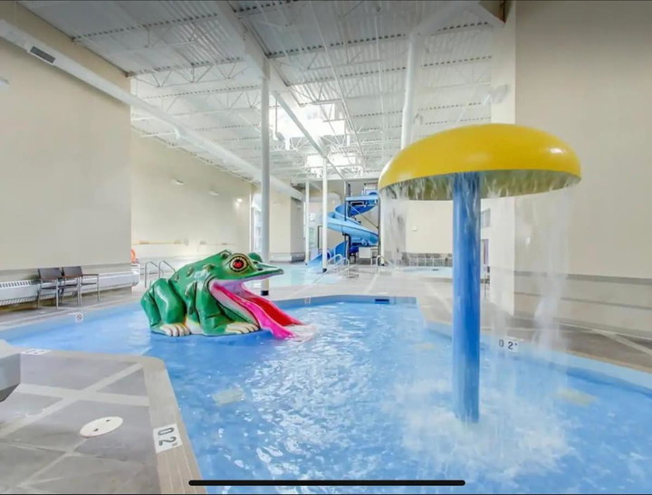 Cozy One Bedroom Condo With Indoor Pool And Hottub - Canmore