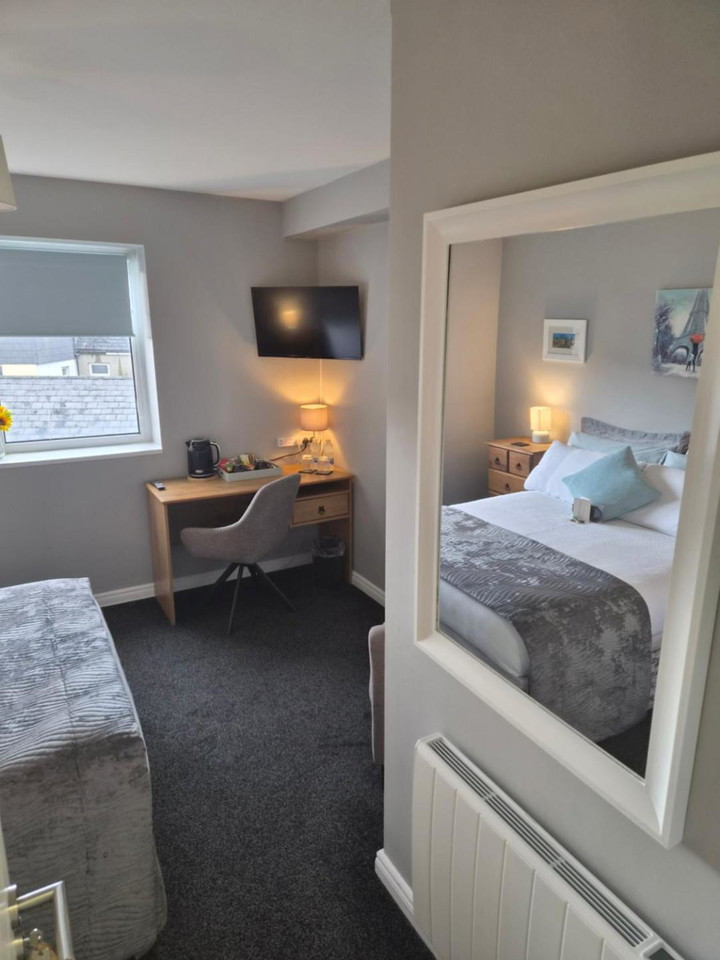 Luxurious Double En-suite Room Tralee Town Centre - Tralee