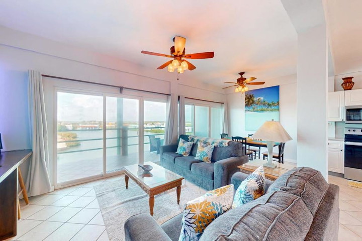Suite F302 Mara Laguna - Belize