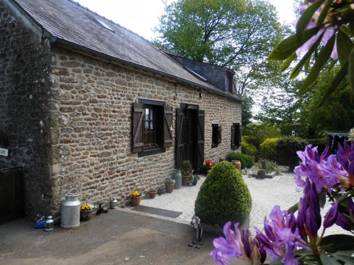 Lpc Naturiste Accommodation - Adult Only Naturist - Mayenne