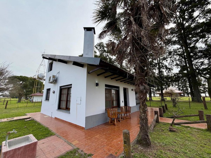 Casa Rural Con Parrilla Y Parque - Bragado
