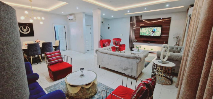 Luxury 3-bed House In Gated Estate With Pool Lekki - Lagos, Nigeria