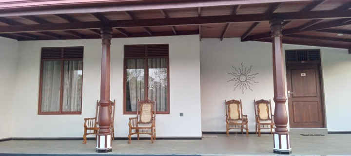 Bliss Lake, Holiday Bungalow, Thissawewa - Sri Lanka