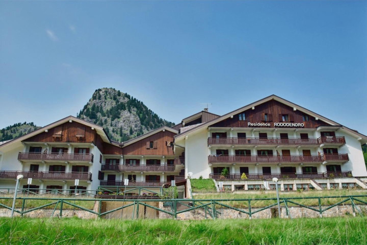 Residence Rododendro - Italy