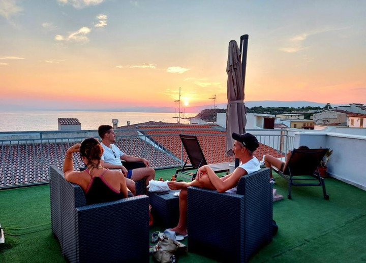 B&b Four Winds 50mt Spiaggia & Castello Aragonese Wifi & Ac - Isola di Capo Rizzuto