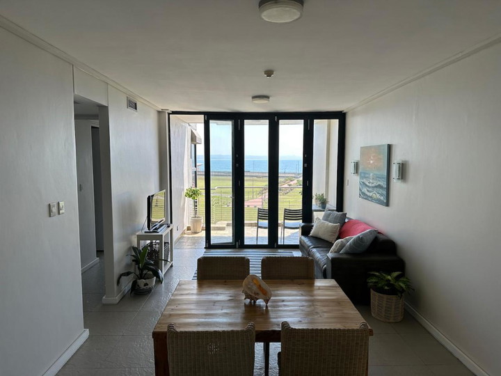 Seabreeze 301 Quayside - Point Beach #Accommodation - Beach Access & Ocean Views - 2 Bedroom - Durban