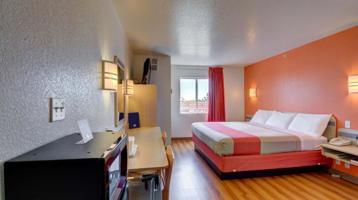 Motel 6-el Reno, Ok - Oklahoma