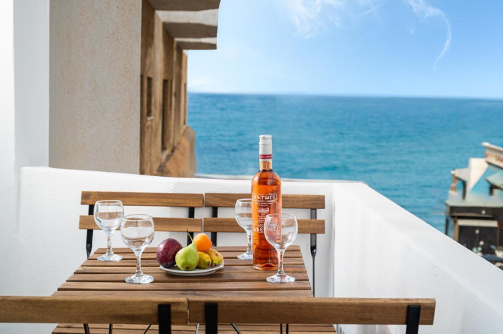 Makas Beach Suites Seafront Sea View In Hersonissos - Koutouloufari
