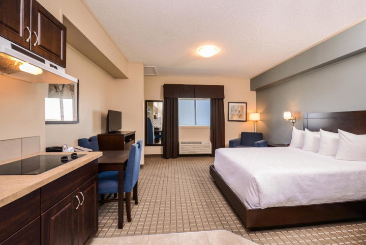 Chateau All Suites Hotel - Kindersley