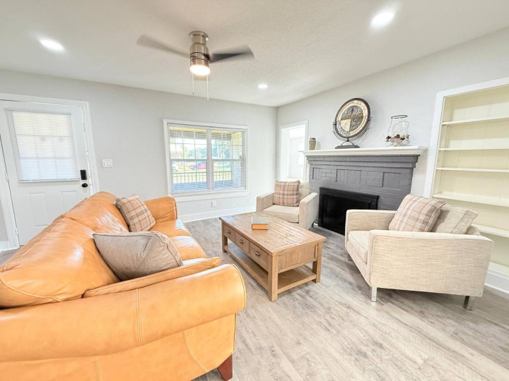 Charming Leesburg Cottage/walk To Historicdowntown - Leesburg, FL