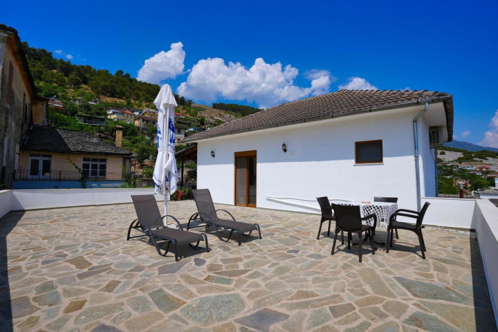 Jons Apartment - Albania