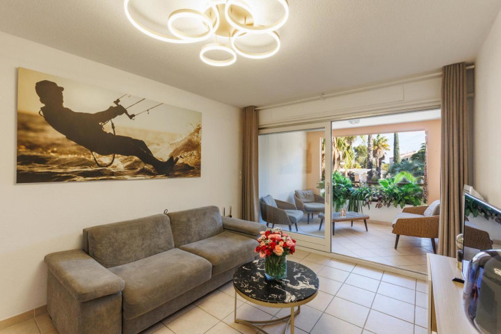 T3 Avec Terrasse, Parking & Piscine - Proche Plages Et Randos - Le Mérou - Giens