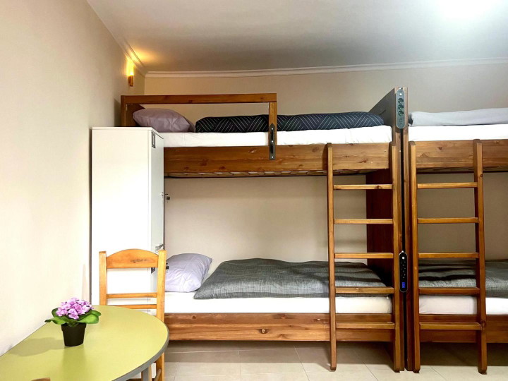 Delphi Hostel - Tirana