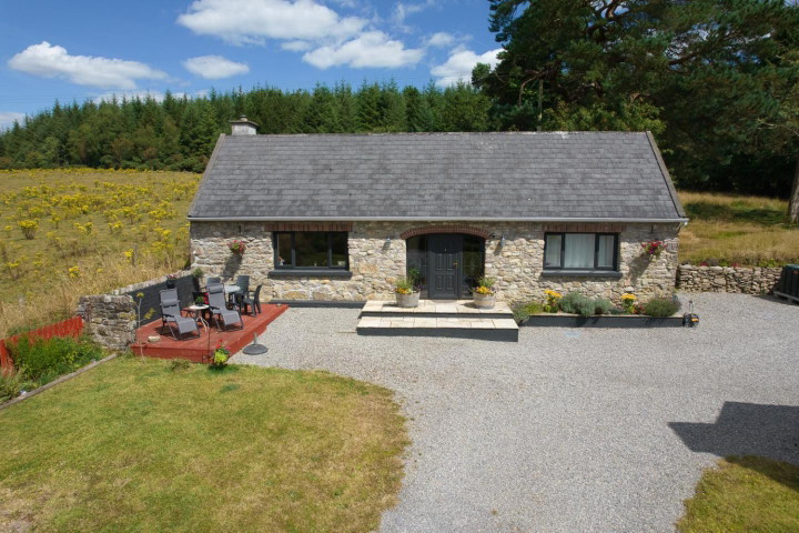 Nire Byre - Clonmel