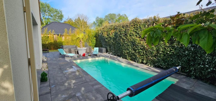 Maison De Campagne Avec Piscine - Cambrai