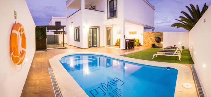 Elegant Villa Playa Blanca With Pool - Playa Blanca