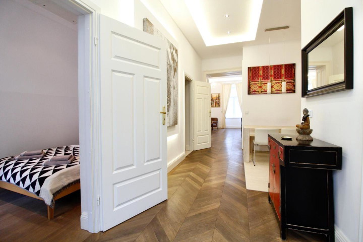 Urban Oasis In Neubau With Cozy Fireplace - Vienna