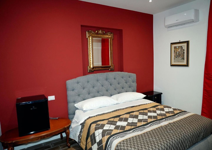 Appia Antica Room - Marino