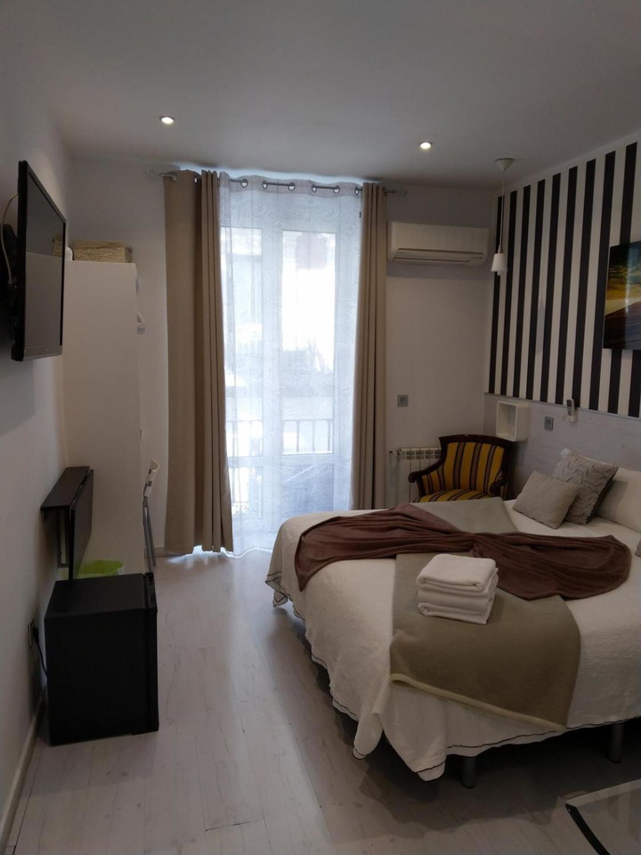 Hostal Mendoza - Madrid