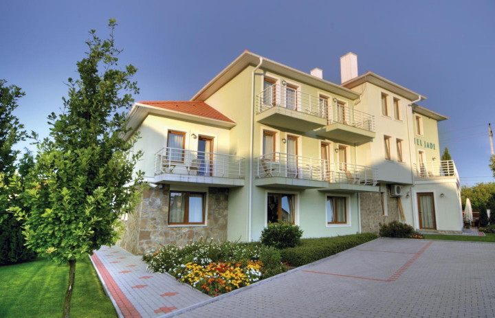 Jade Hotel-ezüsthíd Hotel - Veszprém