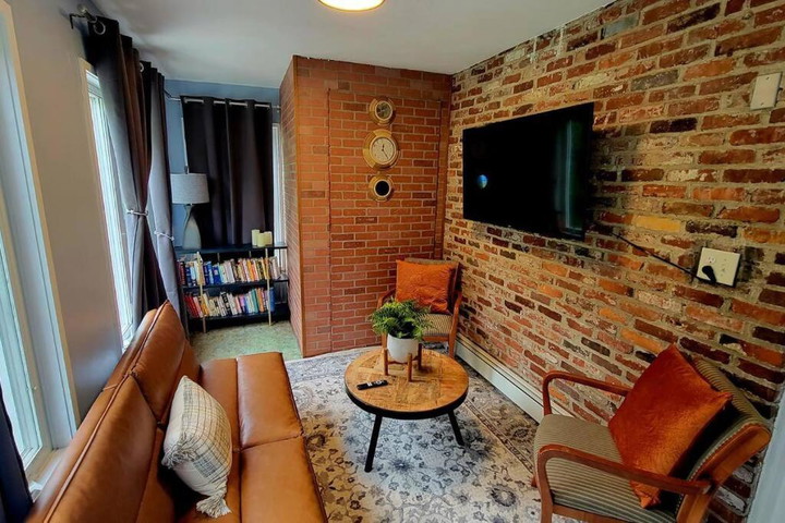 Unique & Peaceful Boston Home, Ideal For 2026 World Cup Visitor, Free Parking - 波士頓, MA