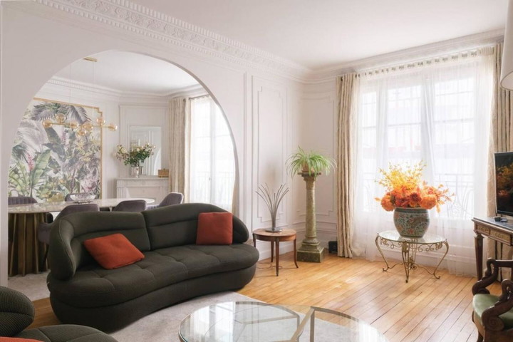 Chic Luxury Apartment With Eiffel Tower Views - Paryż