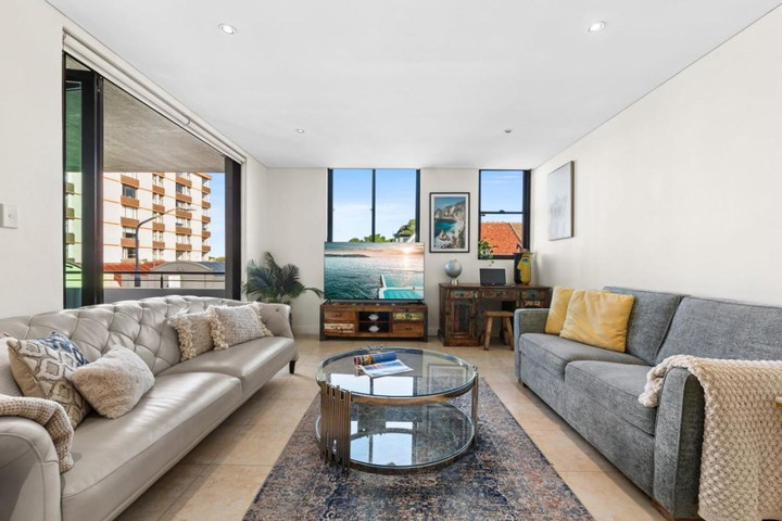 Bright & Spacious 2 Bdr W Pool Parking Balcony Ac - Randwick