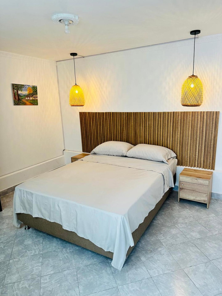 Hermoso Y Amplio Apartamento Cerca Al Centro De Medellin - Medellín
