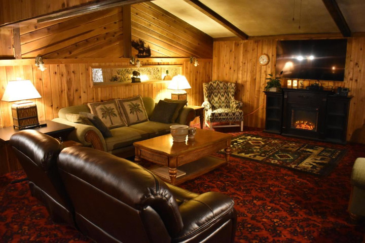 Silver Horseshoe Inn - Idaho (State)