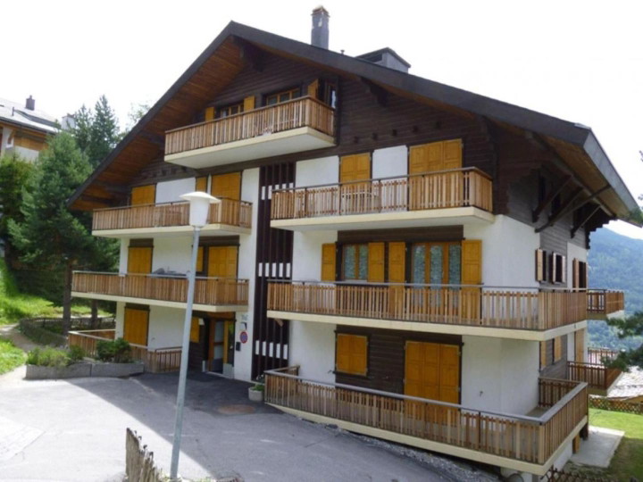 Apartment With Balcony Views Of Nendaz - Switzerland