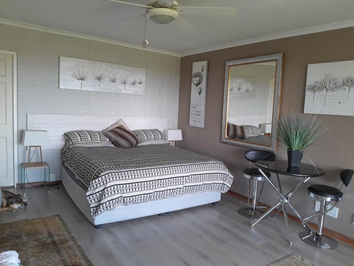 Roland’s Valley Art Accommodation - Stellenbosch