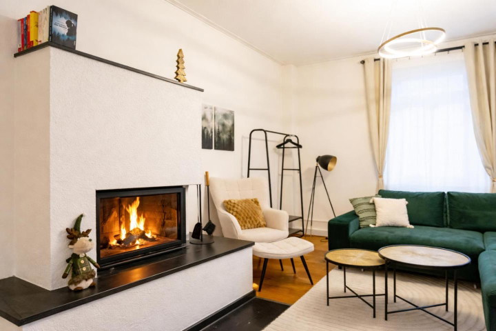 Charaktervolle 122qm Altbau-ferienwohnung Mit Stuck, Viel Platz Für Familien & Gruppen Bis Zu 8 Personen, Parkplatz Inklusive - Baiersbronn