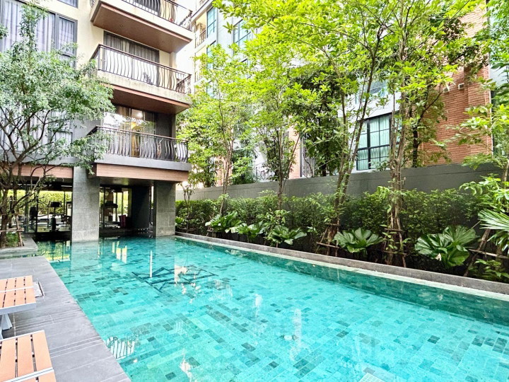 Langsuan Spacious One Bedroom - Bangkok